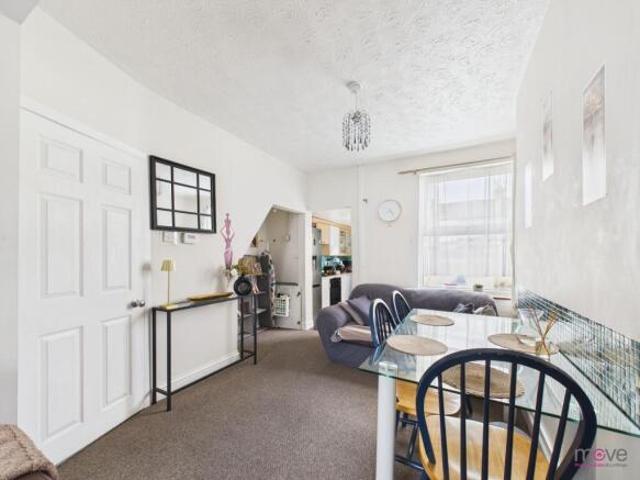 2 bedroom terraced house for sale in Linden Road, Gloucester, GL1