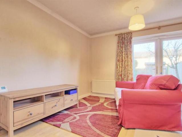 2 bedroom terraced house for sale in Lucerne Close, Cambridge, CB1