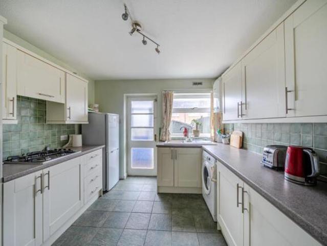 2 bedroom terraced house for sale in Lynn Close, Marston, OX3
