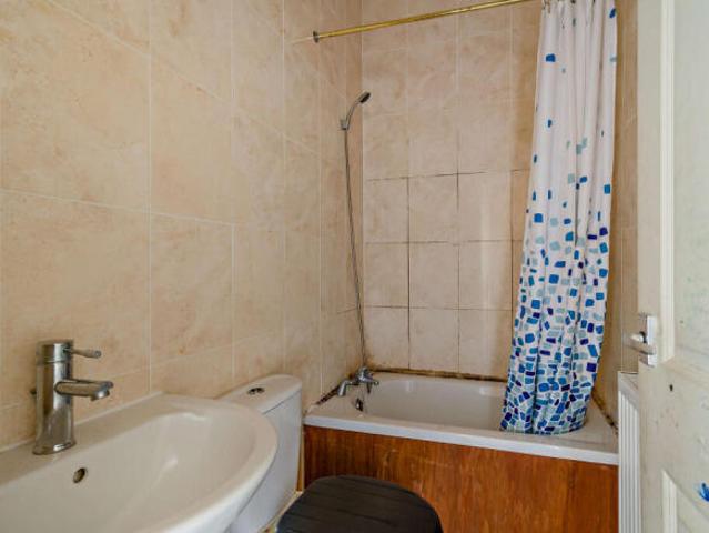 2 bedroom terraced house for sale in Mount Street, Lockwood, Huddersfield, Kirklees, HD1