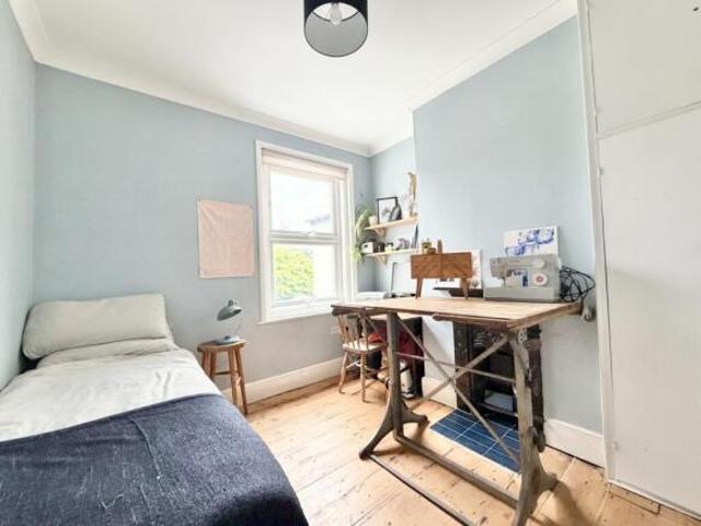 2 bedroom terraced house for sale in Monks Road, Exeter, EX4