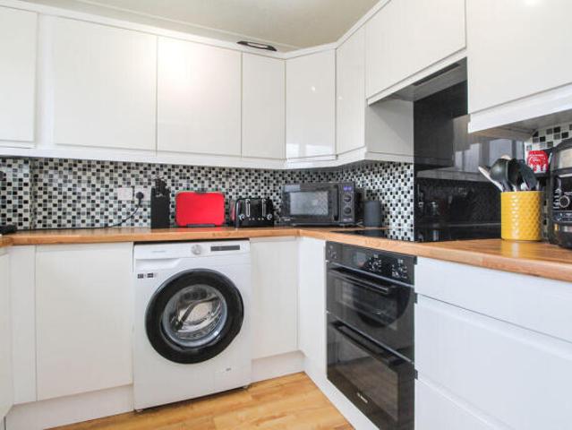 2 bedroom terraced house for sale in Mortimer Road, Kempston, MK42