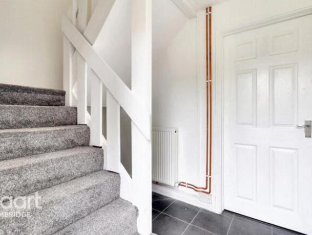 2 bedroom terraced house for sale in Mortlock Avenue, Cambridge, CB4