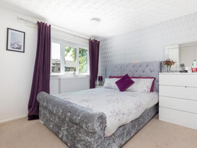 2 bedroom terraced house for sale in Maxwell Gardens, Pollokshields, G41