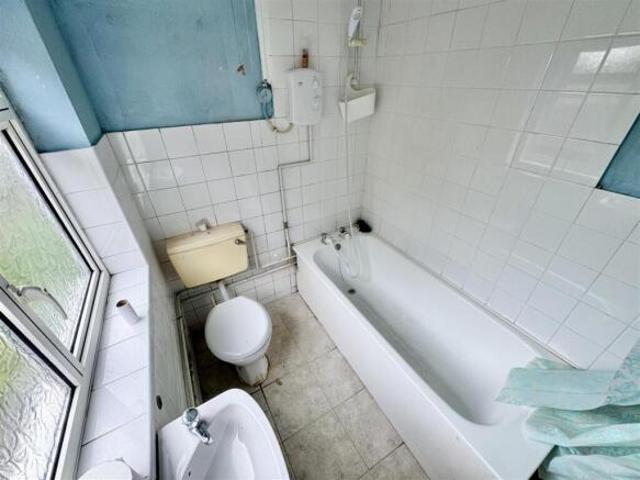 2 bedroom terraced house for sale in May Street, Luton, LU1 3QX, LU1
