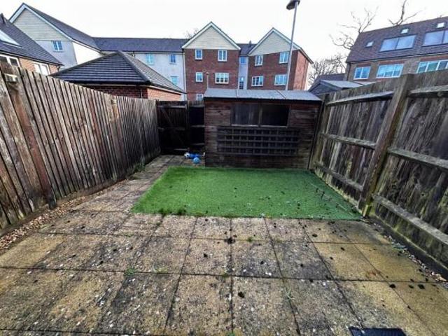 2 bedroom terraced house for sale in Magdalen Gardens, Maidstone, ME15