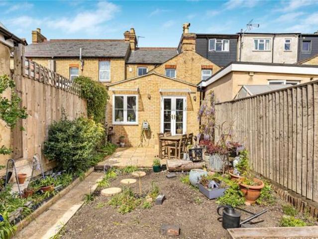 2 bedroom terraced house for sale in Magdalen Road, East Oxford, OX4