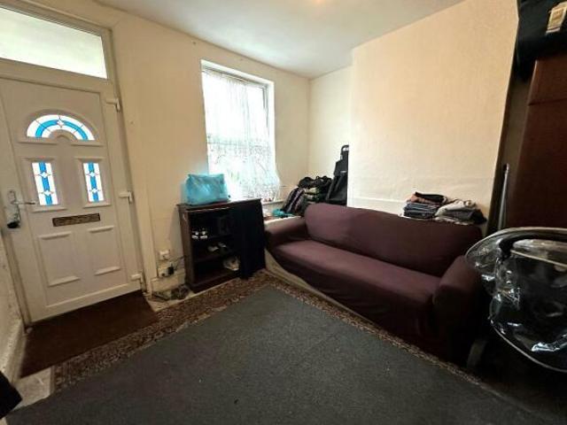 2 bedroom terraced house for sale in Malvern Road, Dallow, Luton, Bedfordshire, LU1 1LG, LU1