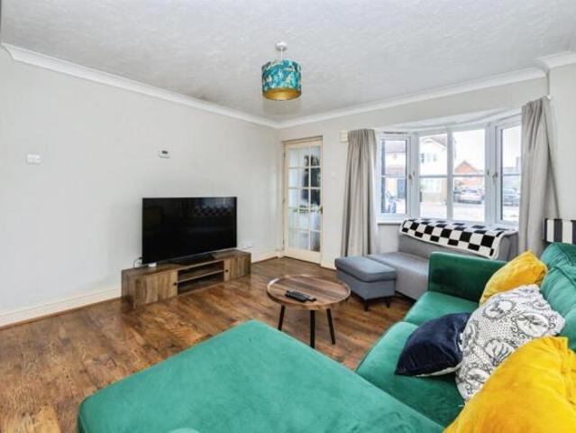 2 bedroom terraced house for sale in Manor House Drive, Kingsnorth, Ashford, TN23