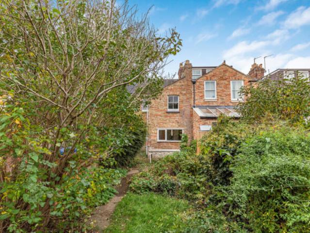 2 bedroom terraced house for sale in Marlborough Road, Grandpont, OX1