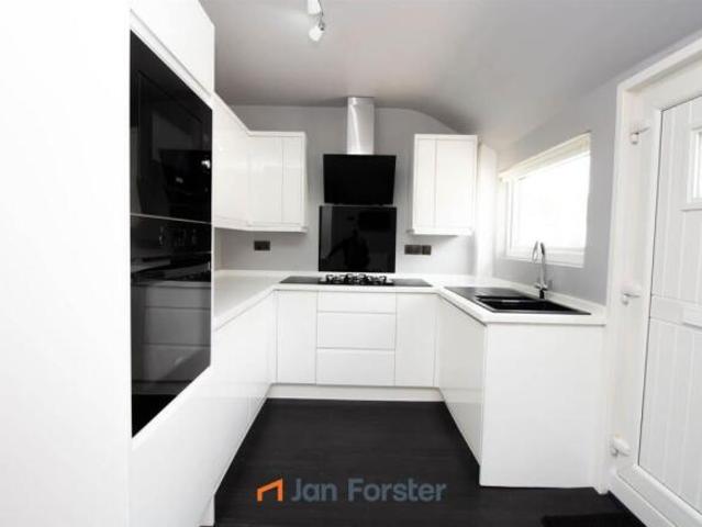 2 bedroom terraced house for sale in Mason View, Seaton Burn, Newcastle upon Tyne, NE13
