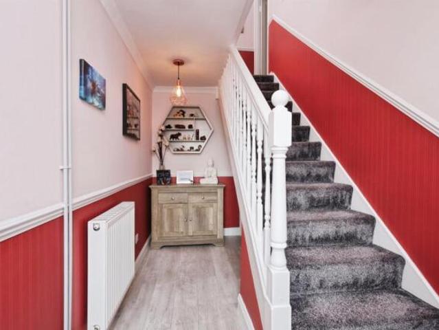 2 bedroom terraced house for sale in Meadowlands Avenue, Eastbourne, BN22