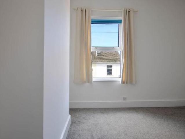 2 bedroom terraced house for sale in Middle Road, Worcester, WR2