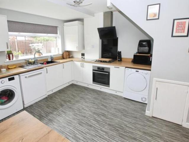 2 bedroom terraced house for sale in Minting Close, Lincoln, Lincolnshire, LN1