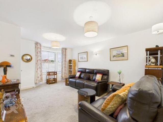 2 bedroom terraced house for sale in Mustard Way, Trowse, Norwich, NR14
