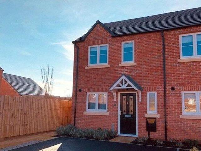 2 Bedroom Terraced House For Sale In Nottingham, Nottinghamshire