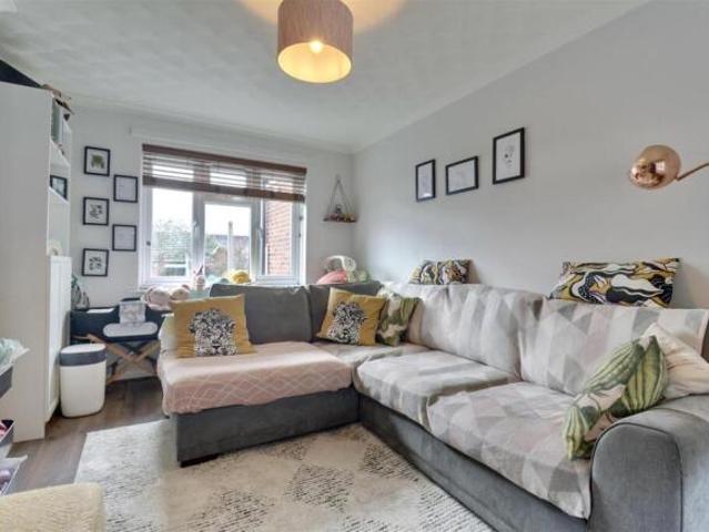 2 bedroom terraced house for sale in Norwich Road, Portsmouth, PO6