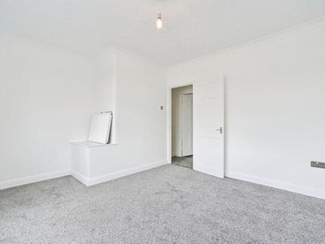2 bedroom terraced house for sale in Nancroft Mount, Armley, Leeds, LS12