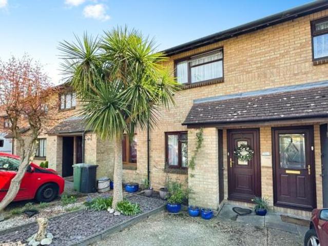 2 bedroom terraced house for sale in Netley Abbey, Southampton, SO31