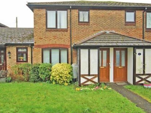 2 Bedroom Terraced House For Sale In New Milton, Hampshire