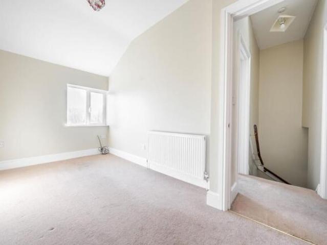 2 bedroom terraced house for sale in New Adel Lane, Leeds, LS16