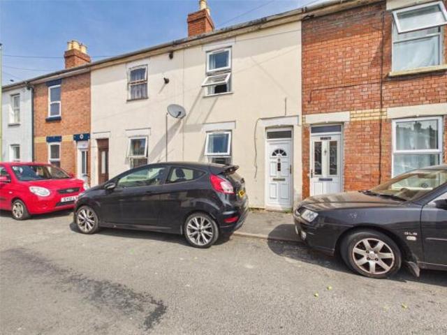 2 bedroom terraced house for sale in New Street, Gloucester, GL1