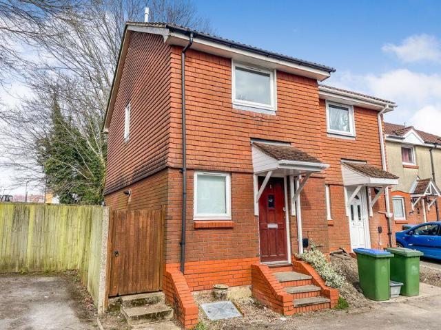 2 bedroom terraced house for sale in Nursery Gardens, Bitterne, Southampton, SO19