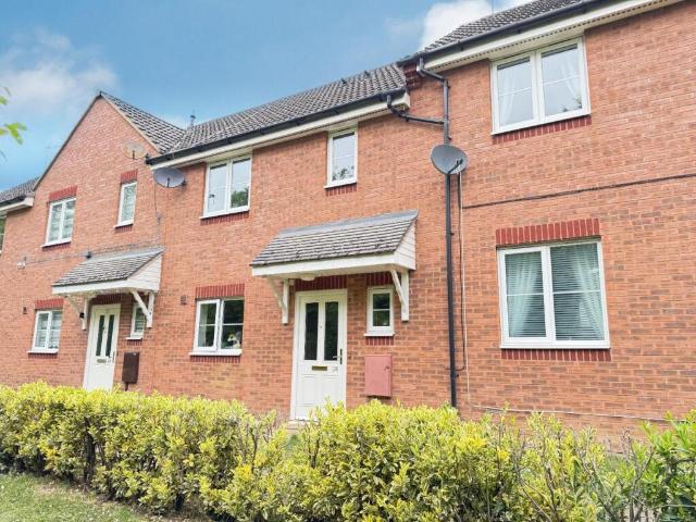 2 bedroom terraced house for sale in South Meadow Close, Duston, Northampton, NN5