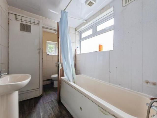 2 bedroom terraced house for sale in Solihull Road, Sparkhill, Birmingham, B11