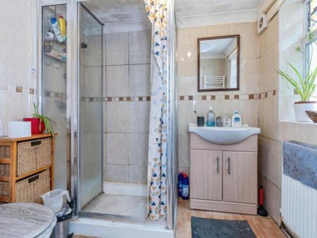 2 bedroom terraced house for sale in Saxton Street, Gillingham, ME7
