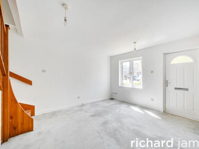 2 bedroom terraced house for sale in Saddleback Road, Ramleaze, Swindon, SN5