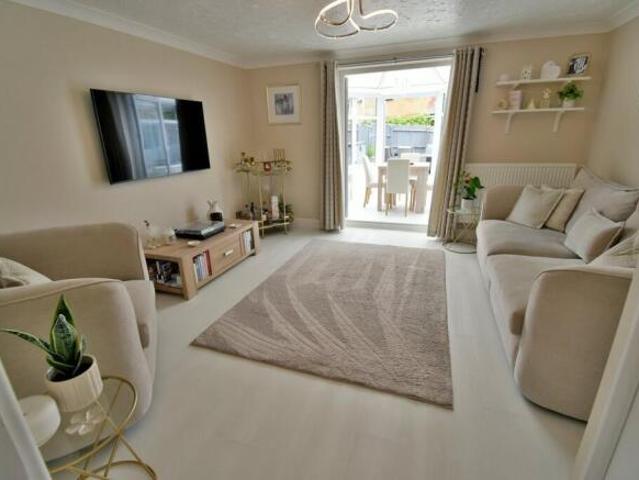 2 bedroom terraced house for sale in Saffron Way, Bournemouth, BH11