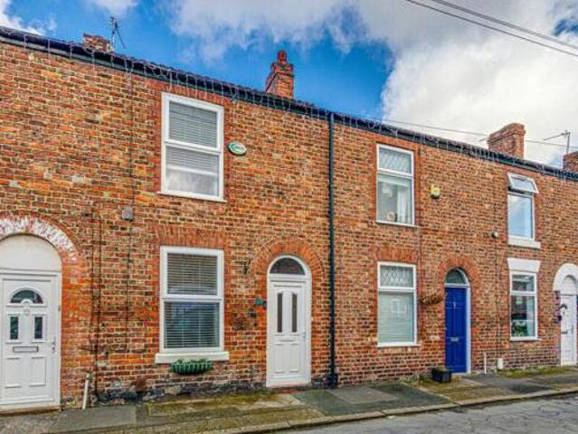 2 Bedroom Terraced House For Sale In Sale, Cheshire