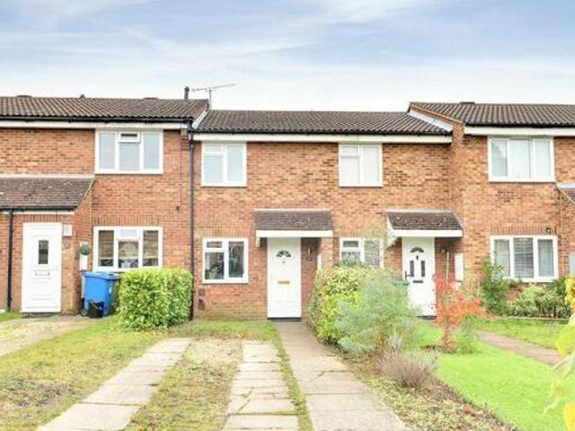 2 Bedroom Terraced House For Sale In Sandhurst, Berkshire