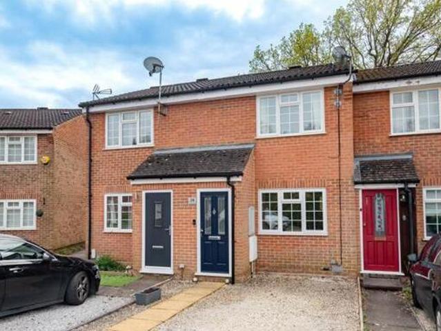 2 Bedroom Terraced House For Sale In Sandhurst