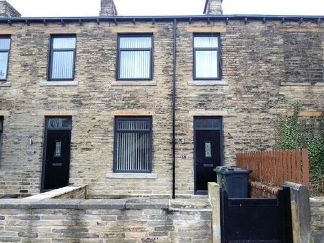 2 Bedroom Terraced House For Sale In Scholes, Cleckheaton