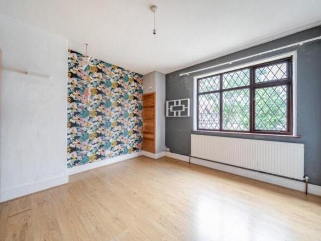 2 bedroom terraced house for sale in Seafield Avenue, Hull, HU9