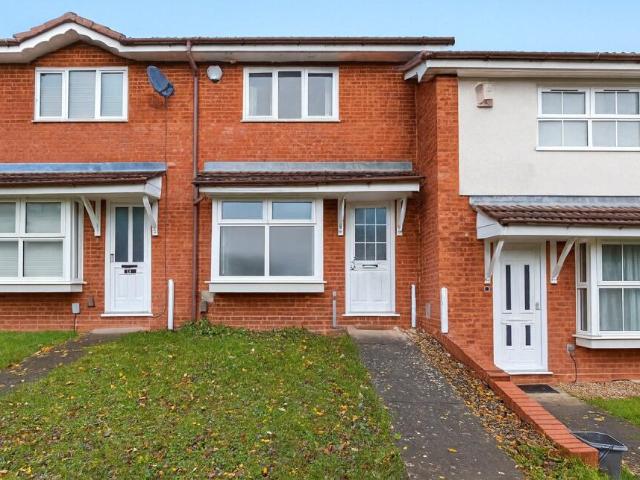 2 bedroom terraced house for sale in Shard Close, East Hunsbury, Northampton, NN4