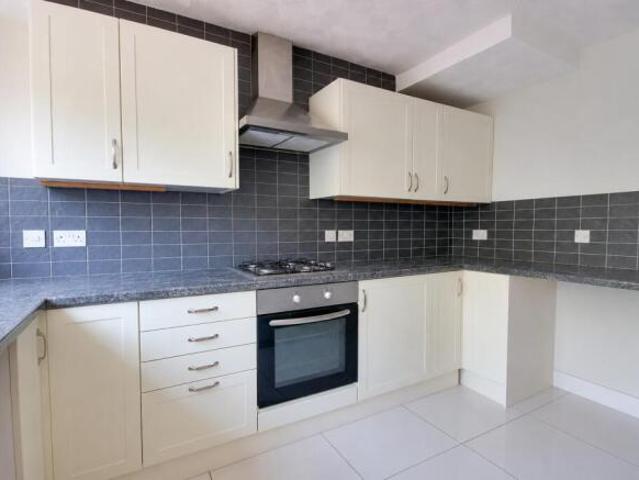 2 bedroom terraced house for sale in Sholing! No Forward Chain! Garage In Block!,SO19