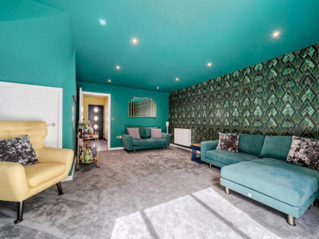 2 bedroom terraced house for sale in Sime Close, Guildford, Surrey, GU3