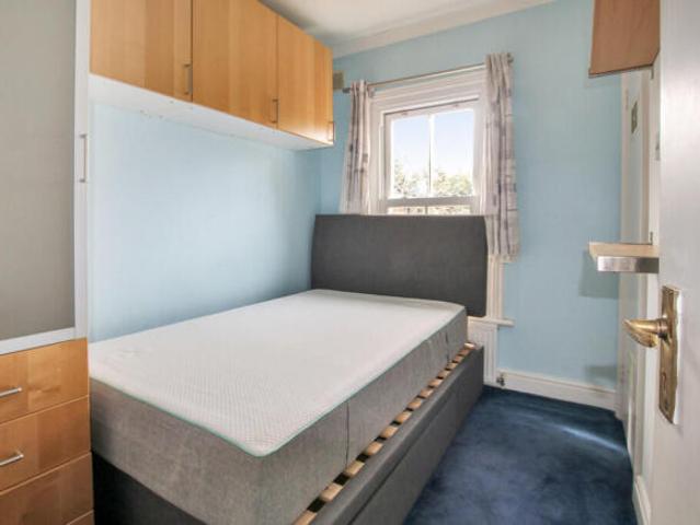 2 bedroom terraced house for sale in Slough, SL1