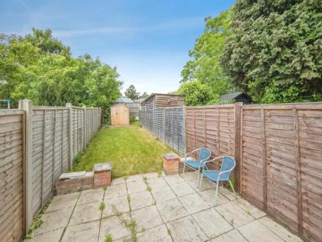 2 bedroom terraced house for sale in Sproughton Road, Ipswich, IP1