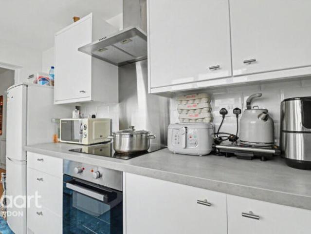 2 bedroom terraced house for sale in Stanley Street, Swindon, SN1