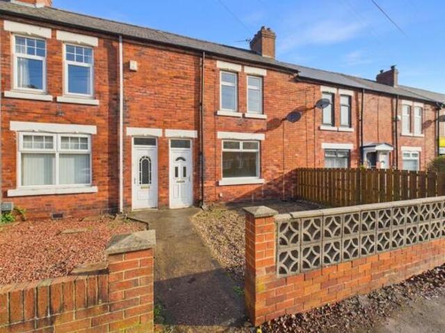 2 bedroom terraced house for sale in Station Road, Camperdown, NE12