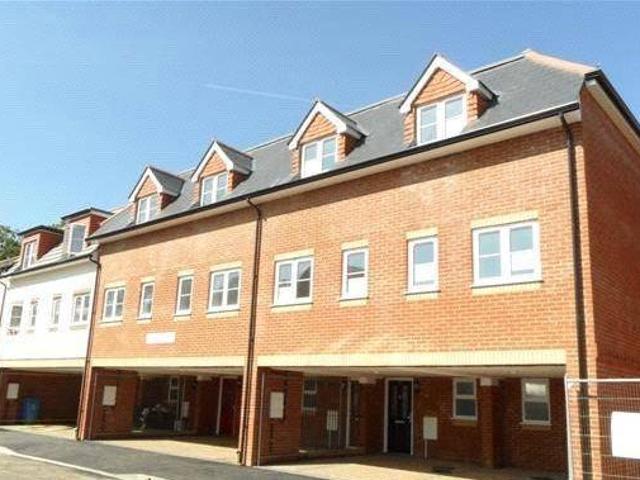 2 bedroom terraced house for sale in Stone Terrace 2A Peabody Road Farnborough GU14