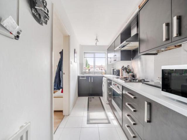 2 bedroom terraced house for sale in Stonecrop Road, Guildford, Surrey, GU4