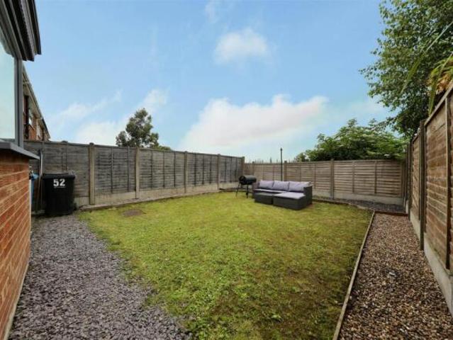 2 bedroom terraced house for sale in Stornaway Square, Hull, HU8