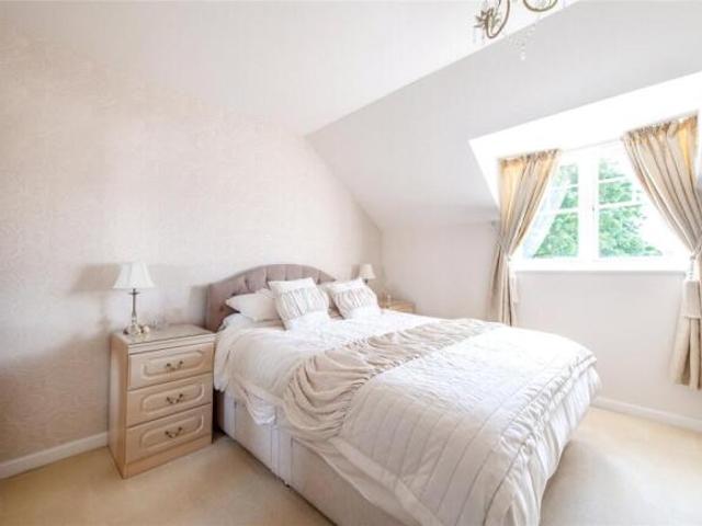 2 bedroom terraced house for sale in Stratford Drive, Maidstone, Kent, ME15