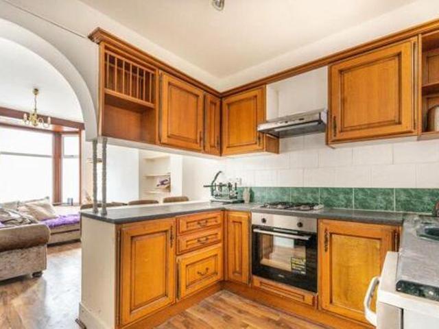 2 Bedroom Terraced House For Sale In Stratford, London