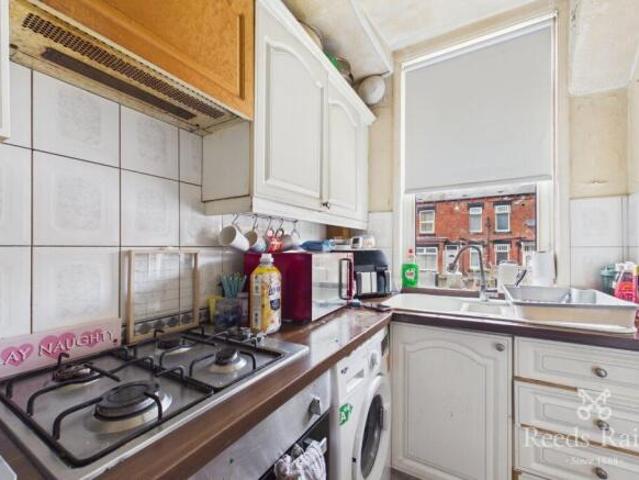 2 bedroom terraced house for sale in Sutherland Mount, Leeds, West Yorkshire, LS9